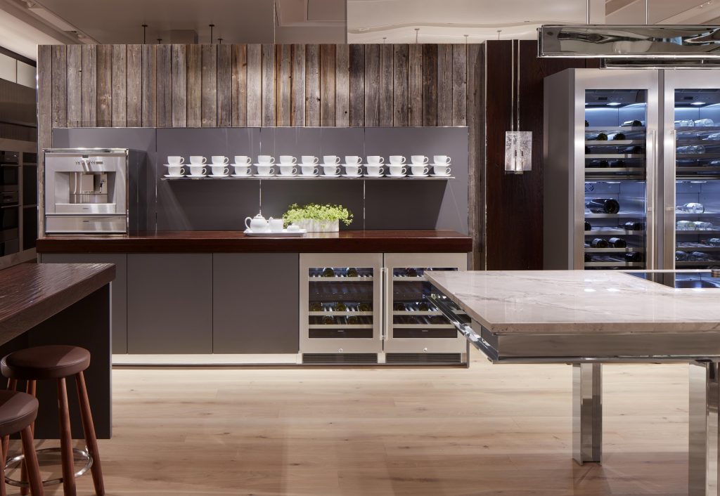 Mick De Giulio: Kitchen Confidential - PAGODA RED Stories